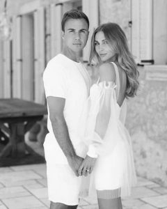 Mario Gotze wife, Baby, Parents, Net worth, Contracts, Injury, Biography