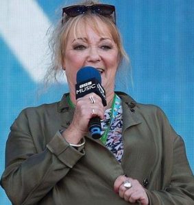 Pops presenter Janice long husband, net worth, family, brother, house