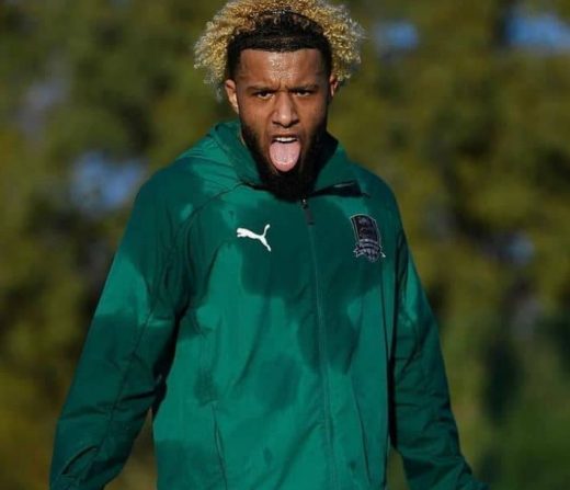 Dutch Player Tonny Vilhena wiki, career, net worth, relationship