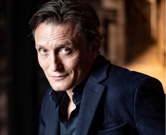 Who is “Dark”series actor Oliver Masucci wife? net worth, height-age
