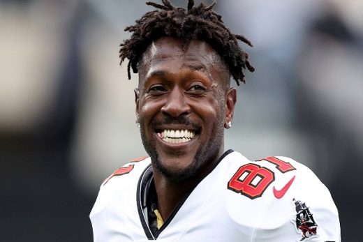 Antonio Brown height - HollywoodsMagazine