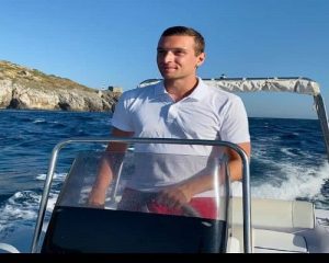 Who is Jordan Bardella's wife/partner? More facts about his net worth ...