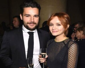 Who is Christopher Abbott's wife/partner? Dating, parents, career, bio/wiki
